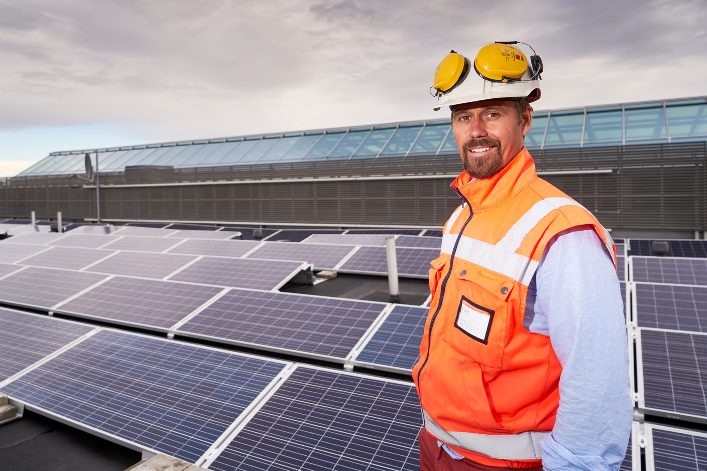 Harnessing the Power of Onsite and Near-Site Solar Energy in Europe